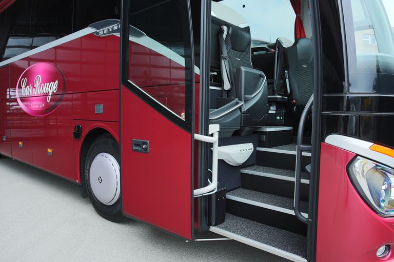 Die Premium Busse: Car Rouge - Premiumreisen vom Spezialisten.